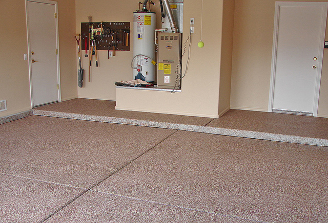 Floor: Acrylic Chip | Granicrete